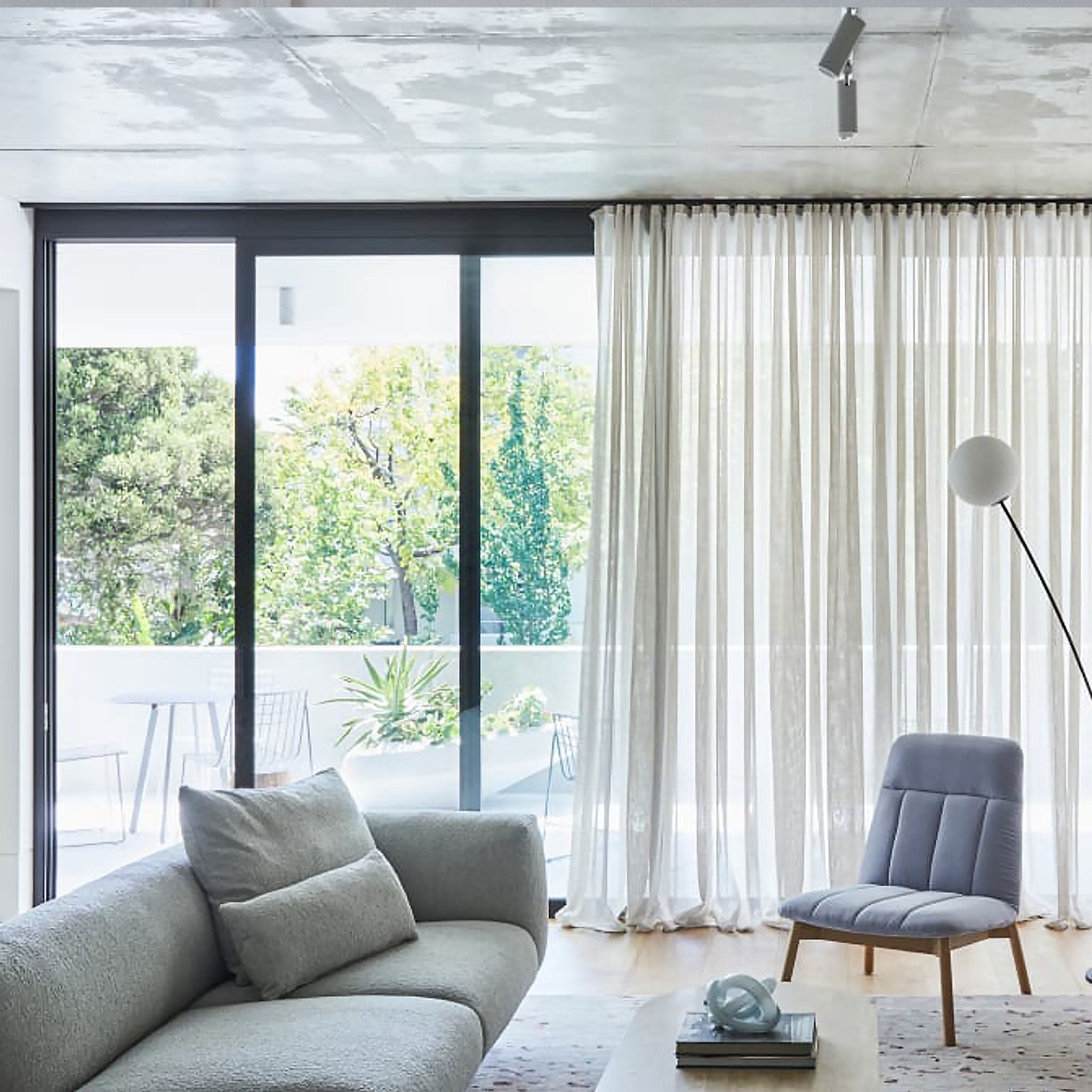 BOUDICA Floor Lamp – Lo & Behold MY